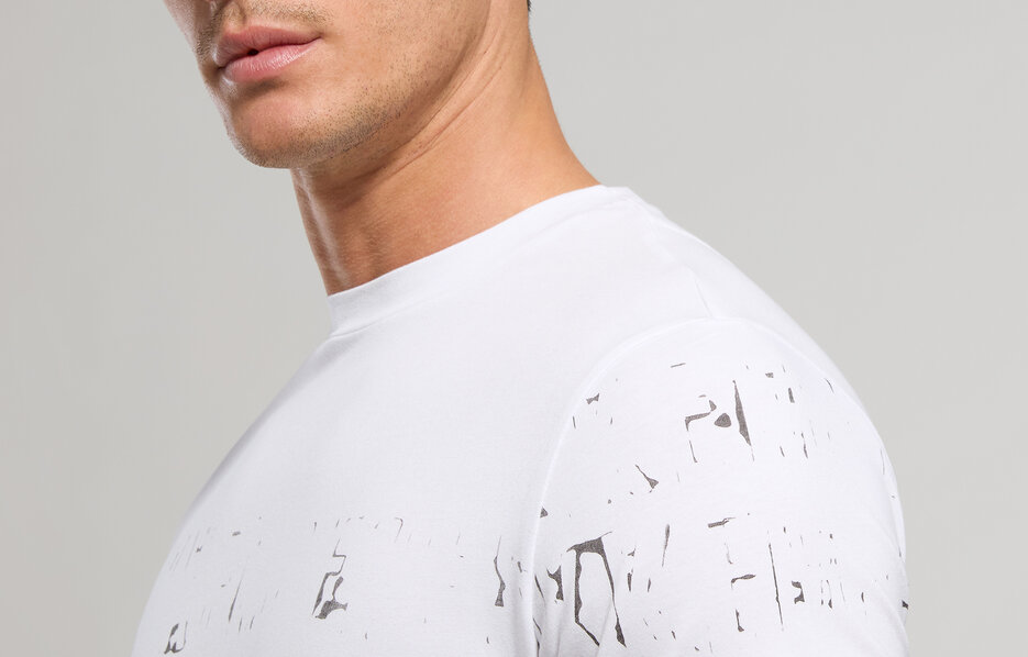 T-shirts for men, short and long sleeves | Bikkembergs
