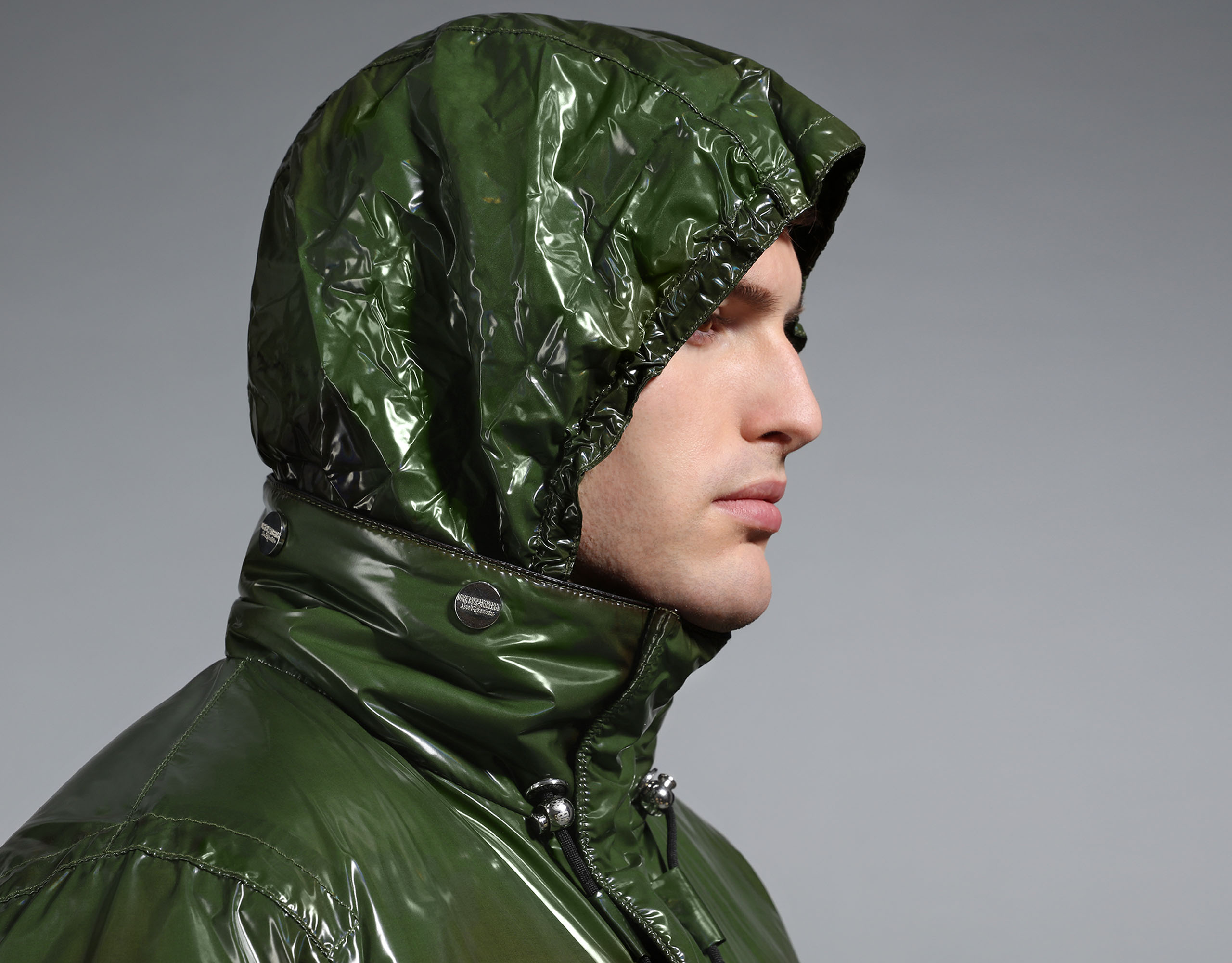 Green Men's ultra-shine green down jacket | Bikkembergs